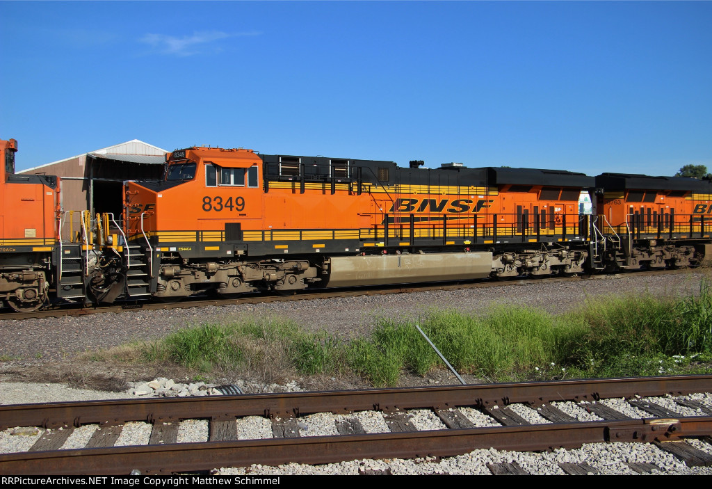 BNSF 8:49
